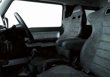 EUROGHOST -生産終了- グリーンカモフラージュ|多彩なラインナップ展開。ブリッドのスポーツシート